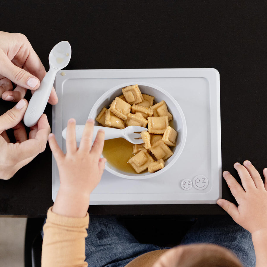 Tips for Teaching Toddlers With Down Syndrome to Use Utensils – ezpz